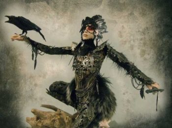 BADB 【Diosa CELTA de la GUERRA y del CUERVO】